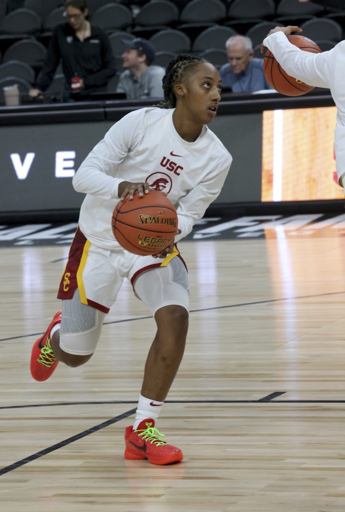 USC guard Aaliyah Gayles takes court for warmups 19 months after she ...
